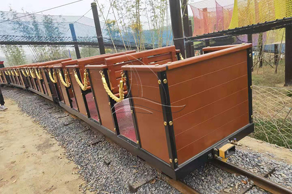 How Train Runs on Track | 16-100 Seats | Sheet Metal Material